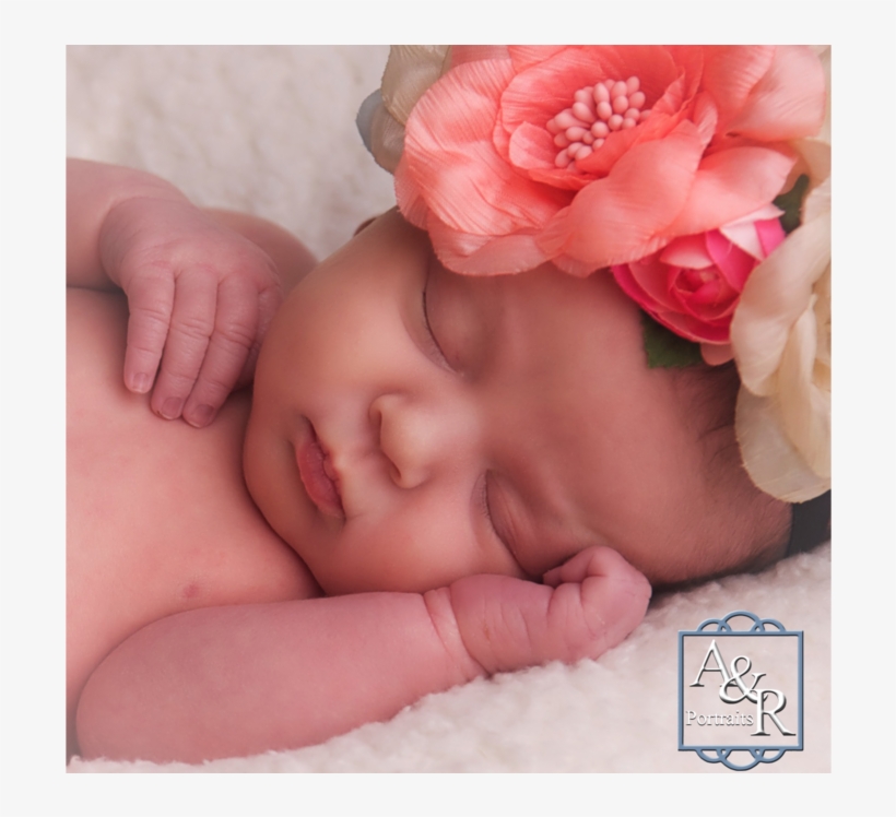 Newborn Baby Asleep With Flower Crown - 1000x667 PNG Download - PNGkit
