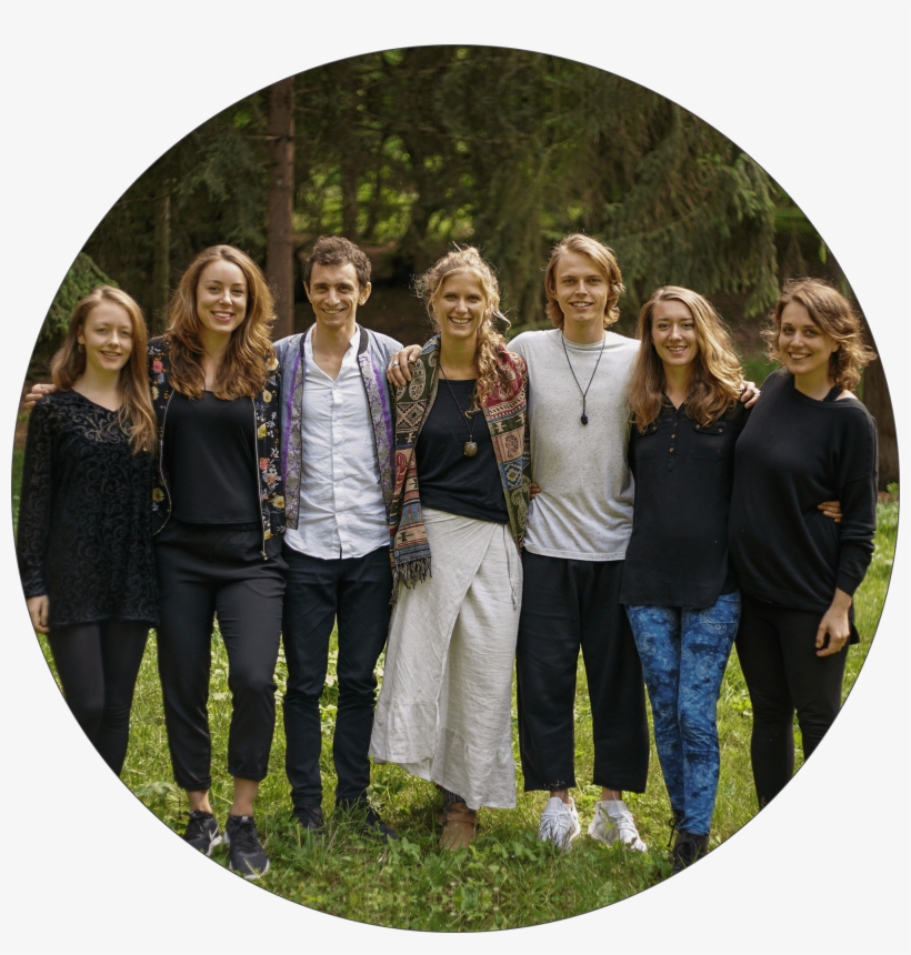 Pictured From Left To Right - Family - 1800x1800 PNG Download - PNGkit