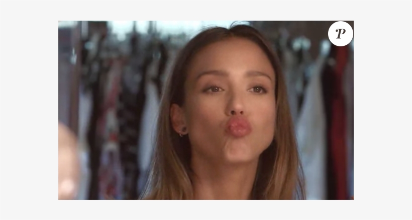 Jessica Alba Dans Une Vidéo Punchy Pour Le Site De - Hair Coloring ...