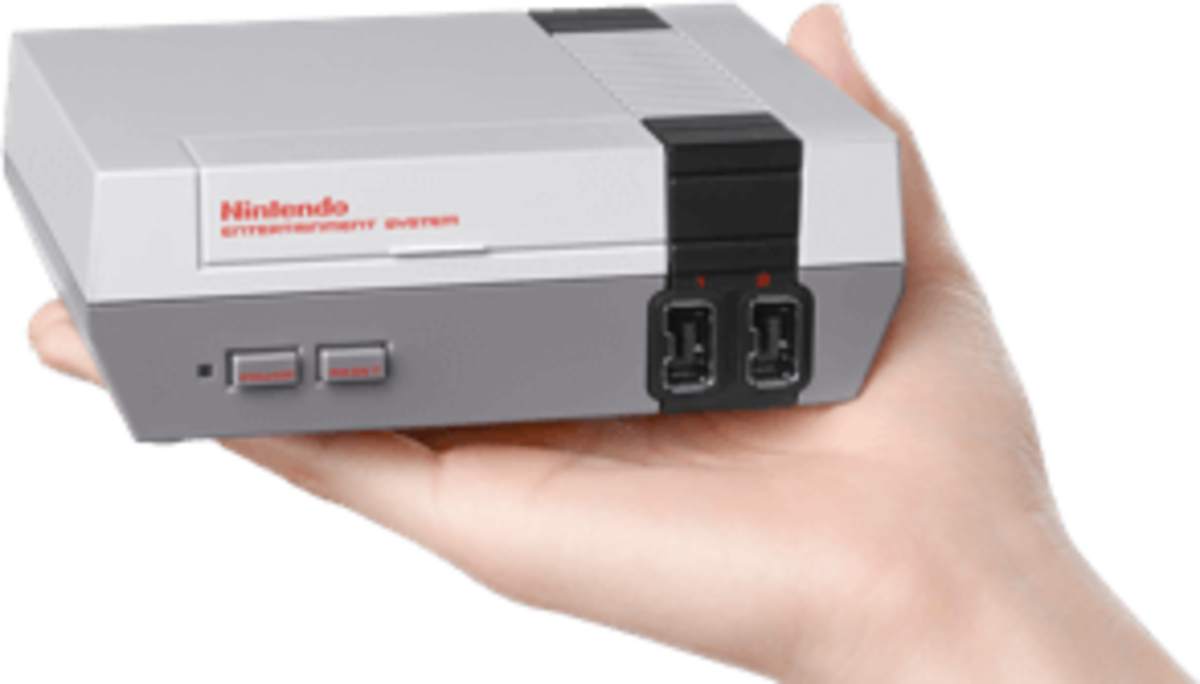 Download Hand Holding Nes Classic Edition - Nintendo Nes Classic Mini ...