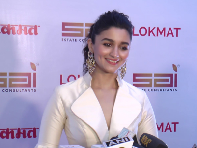 Download Alia Bhatt - Full Size PNG Image - PNGkit