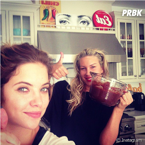 Download E Ashley Benson, De " - Guinness - Full Size PNG Image - PNGkit